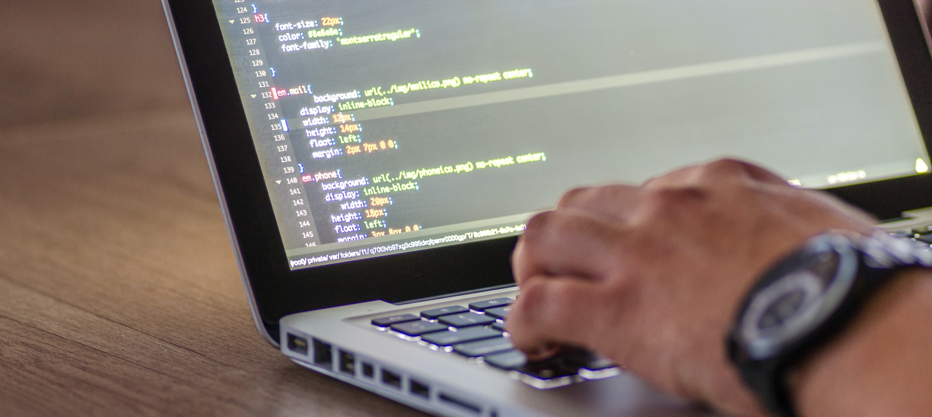 Área Software - Grupo Vesilen